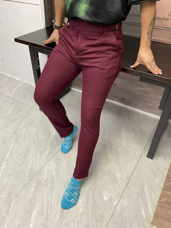 Calça de Pano Masculina - Elegância em Diversas Cores